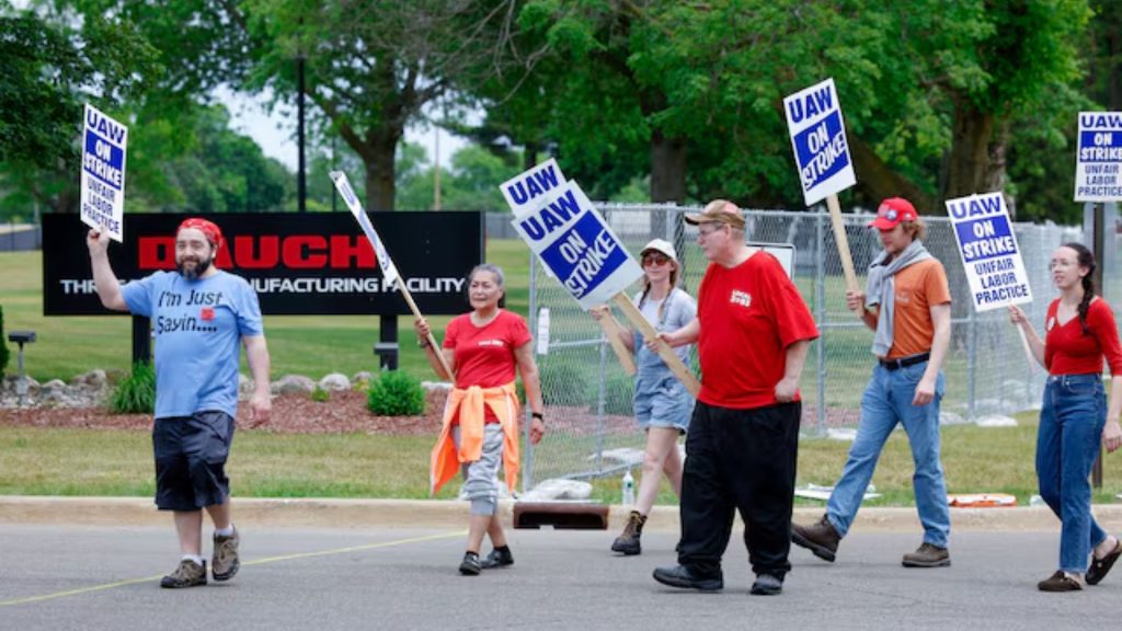 United Auto Workers’ Fain seeks reelection, buoyed by strike wins ...